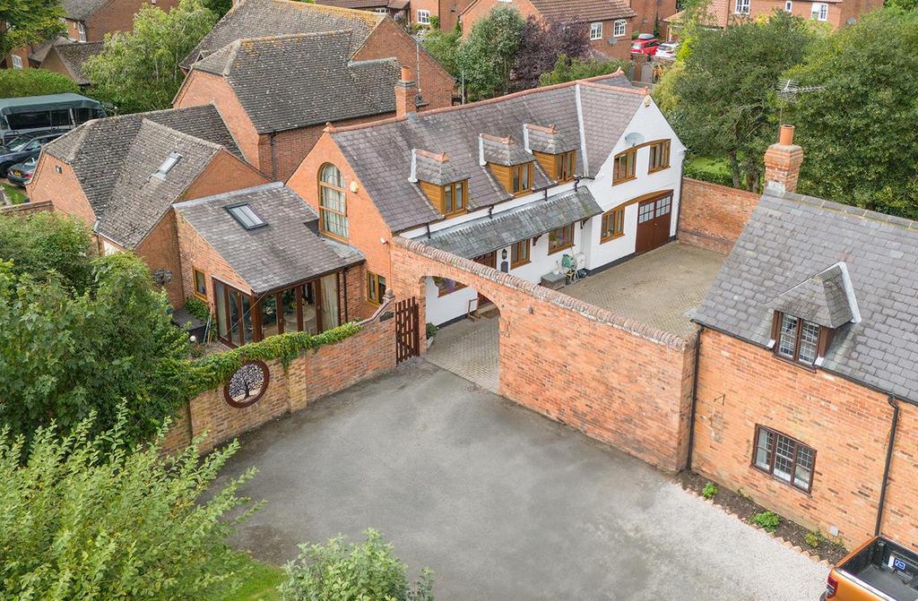 Rushes Lane, Lubenham LE16 3 bed detached house for sale - £499,000