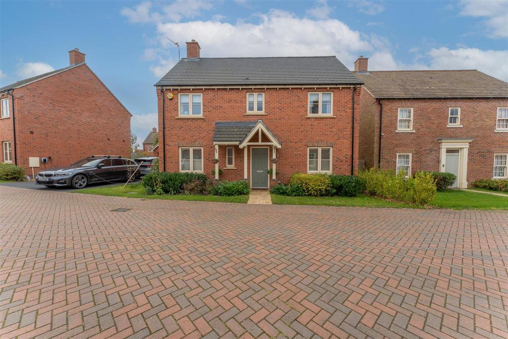 Chapel Close, Kibworth Harcourt LE8 4 bed detached house for sale - £ ...