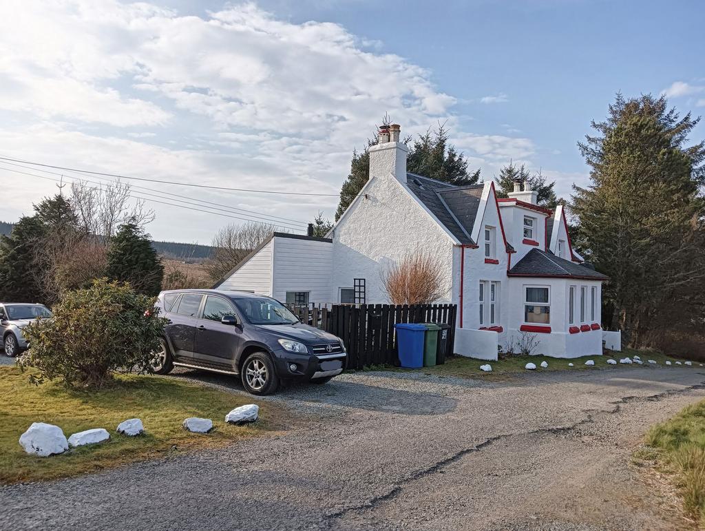 Blackhill, Edinbane, Portree, IV51 9PW 3 bed detached house - £265,000