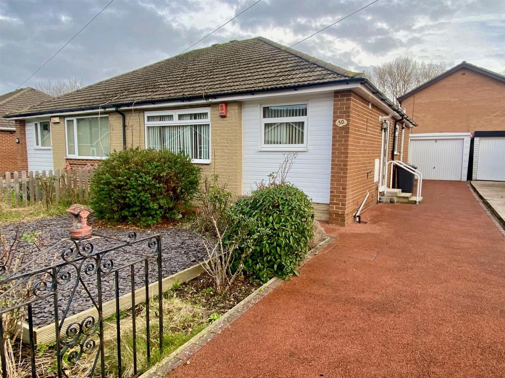 Fenay Lea Drive, Waterloo, Huddersfield 2 bed semi-detached bungalow ...