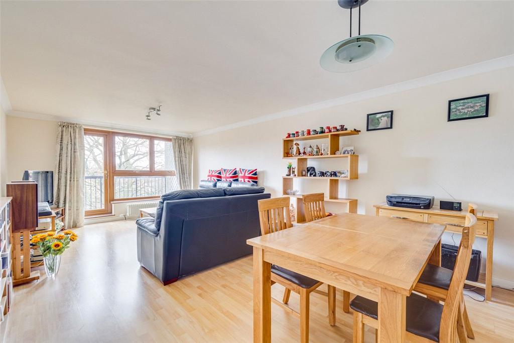 Gipsy Lane, London, SW15 2 bed apartment for sale - £600,000