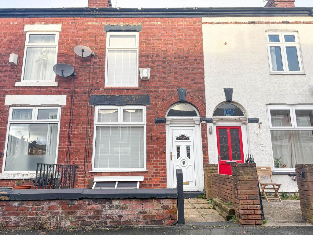 Torkington Street, Edgeley 2 bed terraced house - £230,000