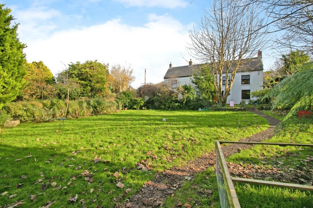 Tregajorran, Redruth TR15 3 bed end of terrace house - £239,950