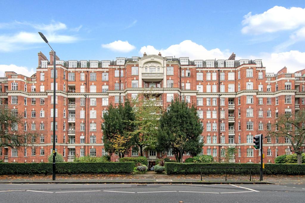 Clive Court, Maida Vale, London 3 bed flat - £4,312 pcm (£995 pw)