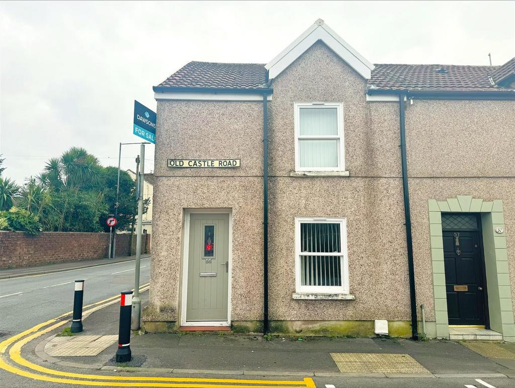 Old Castle Road, Llanelli 2 bed end of terrace house - £99,500