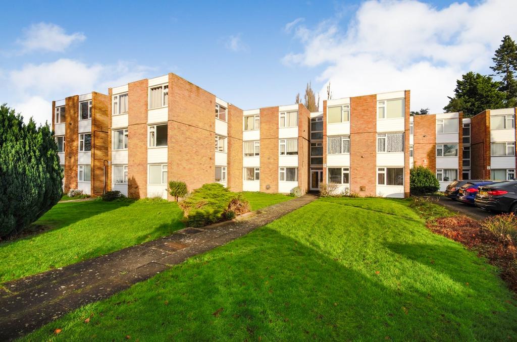 Martin Lane, Bilton, Rugby, CV22 2 bed apartment - £125,000