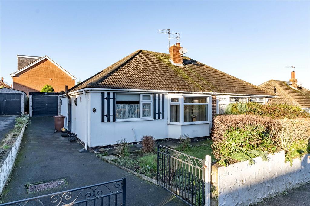 Knightsway, Garforth, Leeds, West... 2 bed bungalow - £220,000