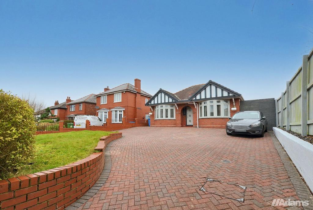 Halton Brow, Runcorn 2 bed detached bungalow - £275,000