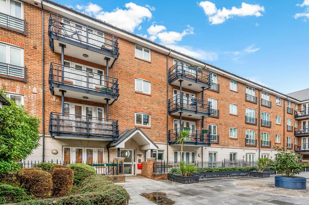 Dorey House, Brentford, TW8 2 bed flat for sale - £425,000
