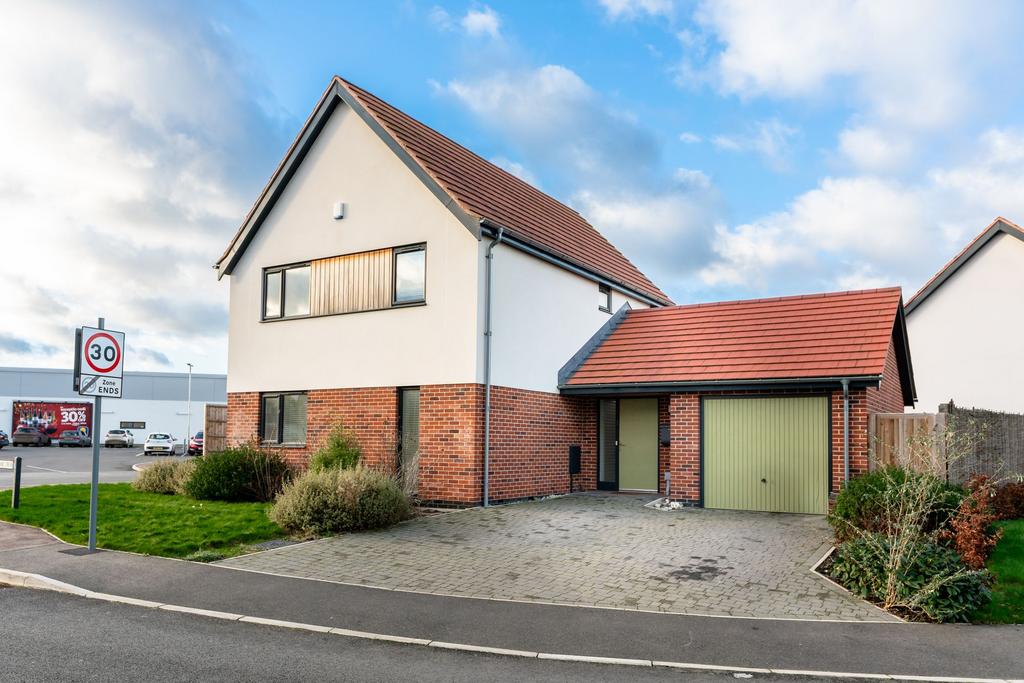 Shetland Drive, Watton 4 bed detached house for sale - £350,000