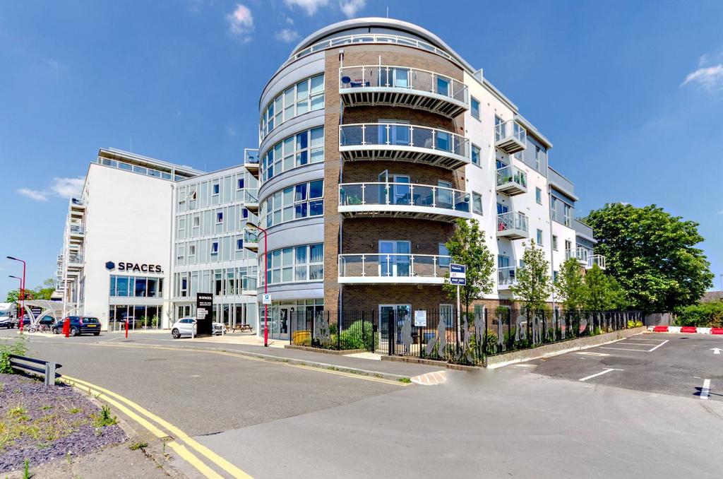 Austen House, Guildford, GU1 2 bed flat for sale - £400,000
