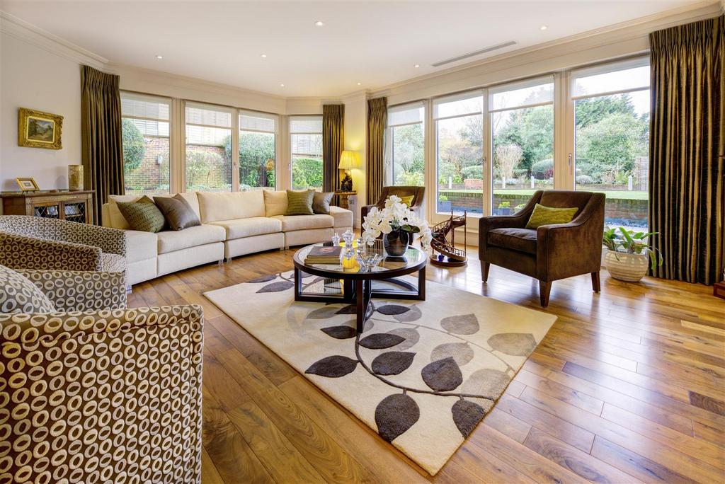 West Heath Place, NW11 3 bed apartment for sale - £2,395,000