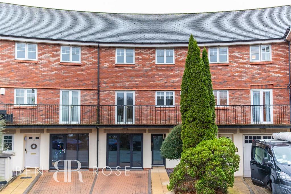 Rawstorne Crescent, Preston PR4 4 bed townhouse for sale - £369,950