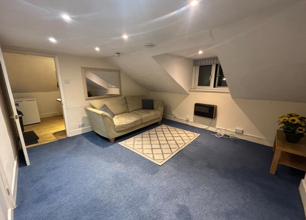 Russell Street, Reading, RG1 1 bed apartment - £1,000 pcm (£231 pw)