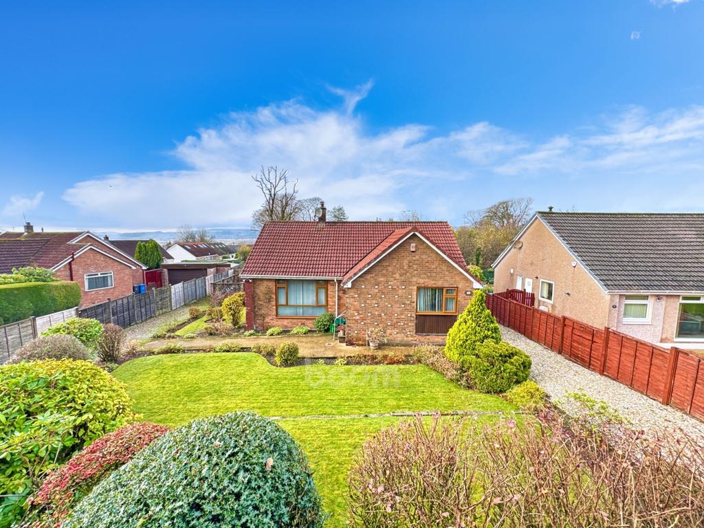 8 Roebank Road, Beith 3 bed detached bungalow for sale - £220,000