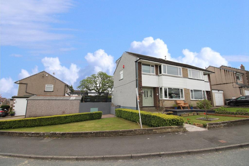 Nessfield Road, Keighley, BD22 4 bed semi-detached house for sale - £ ...