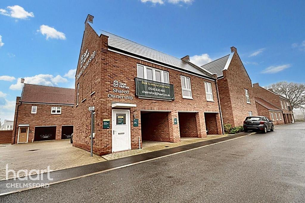 Phillip Whitehead Road, Chelmsford 2 bed apartment - £167,500