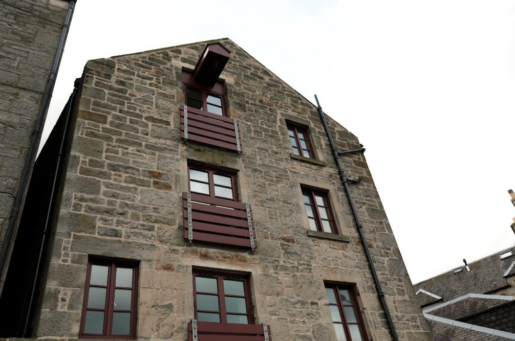 Timber Bush, Edinburgh EH6 2 bed flat - £1,275 pcm (£294 pw)