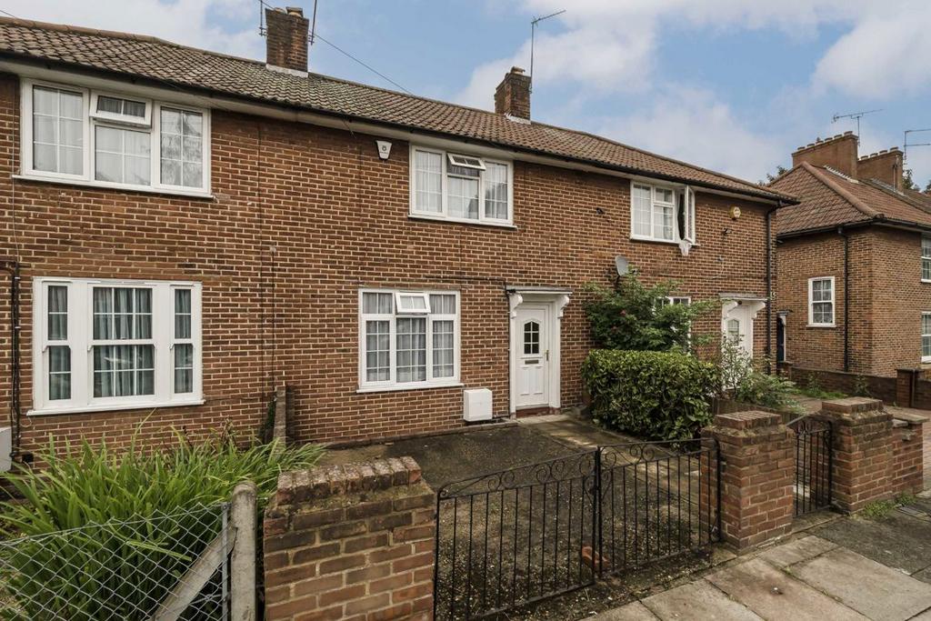 Kennedy Road, London W7 3 bed terraced house for sale - £499,950