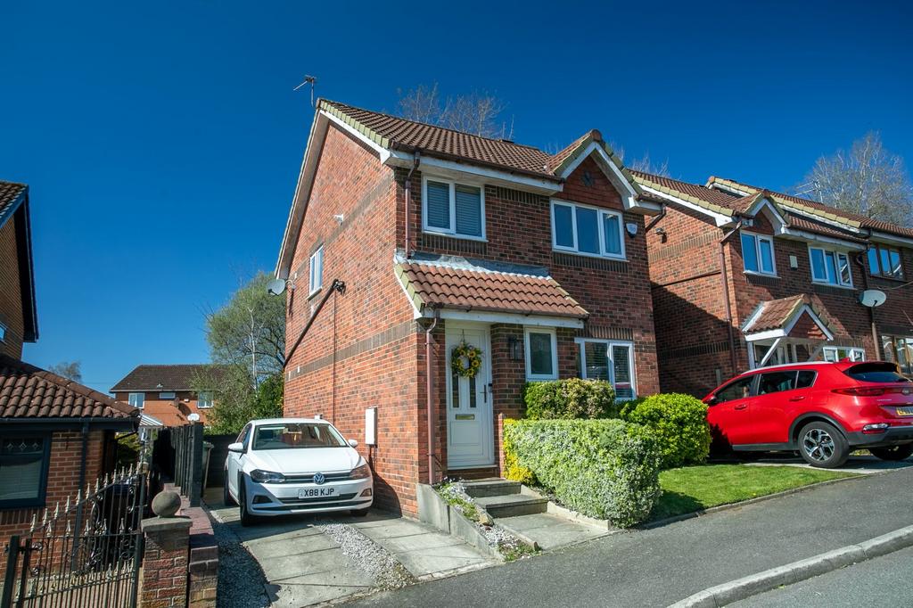 Oakshaw Drive, Rochdale OL12 3 bed detached house - £265,000