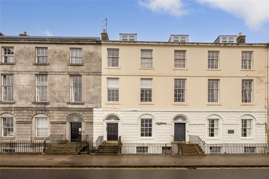 Rose Terrace, Perth PH1 1 bed flat - £675 pcm (£156 pw)