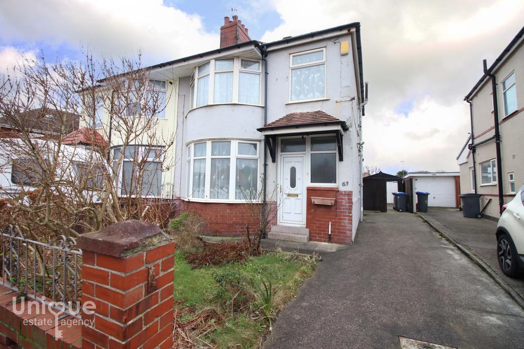Norcliffe Road, Blackpool, FY2 4 bed semi-detached house - £170,000