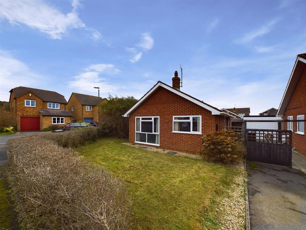 Sandycroft Road, Churchdown, Gloucester 2 bed detached bungalow for ...