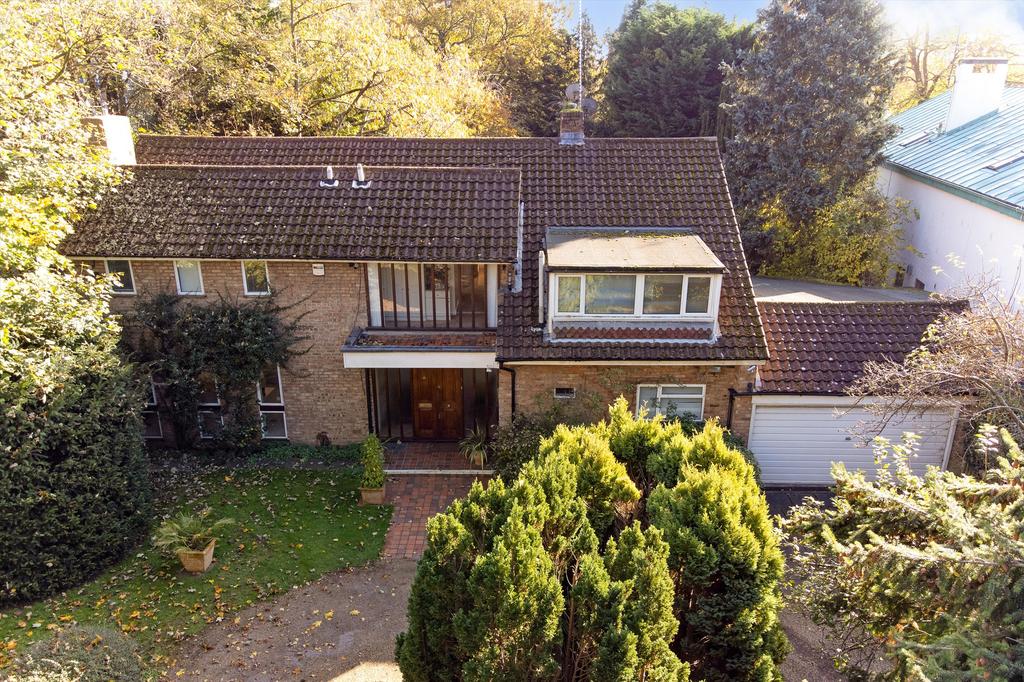 Ham Farm Road, Richmond, TW10 4 bed detached house for sale - £2,750,000
