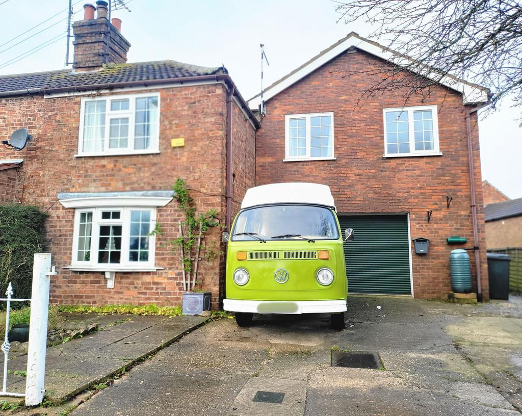 Thames Street, Skegness PE24 4 bed end of terrace house for sale - £200,000