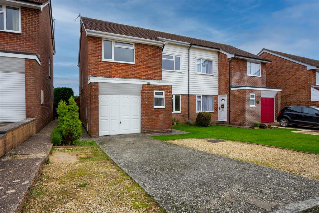 Ravensmead, Chard 3 bed semi-detached house for sale - £259,950