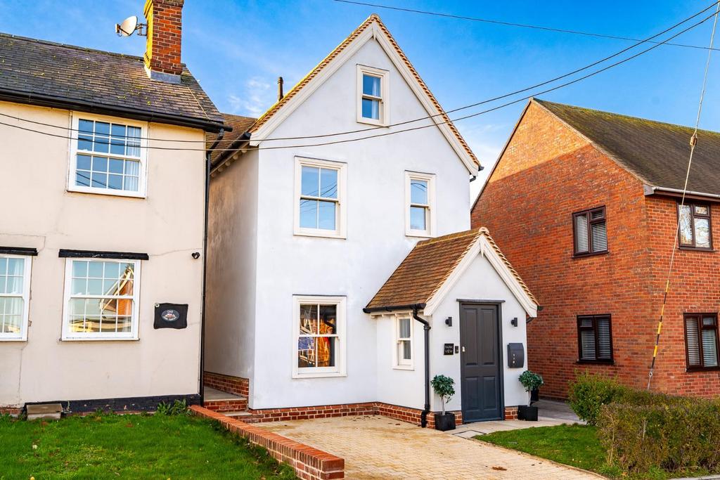 Gore Terrace, Rayne, Braintree 4 bed detached house for sale - £475,000