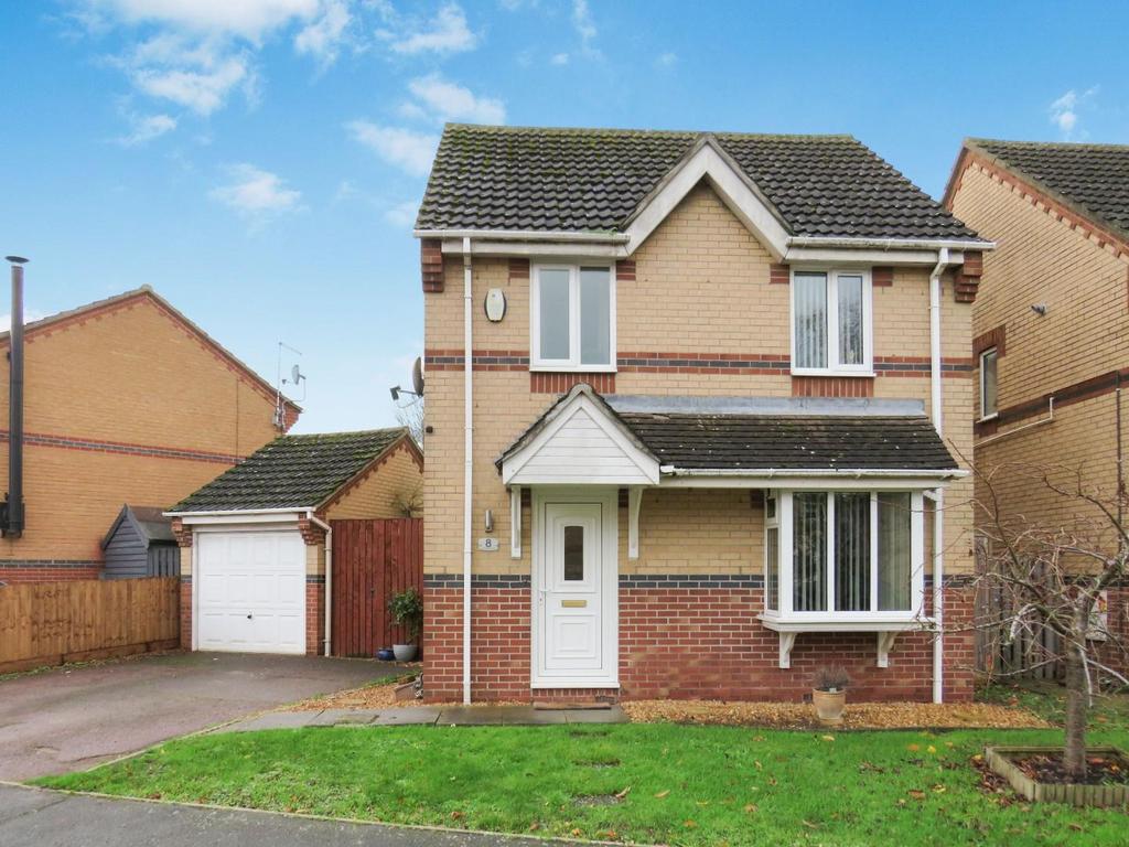 Blackthorn Court, Soham CB7 3 bed detached house - £325,000