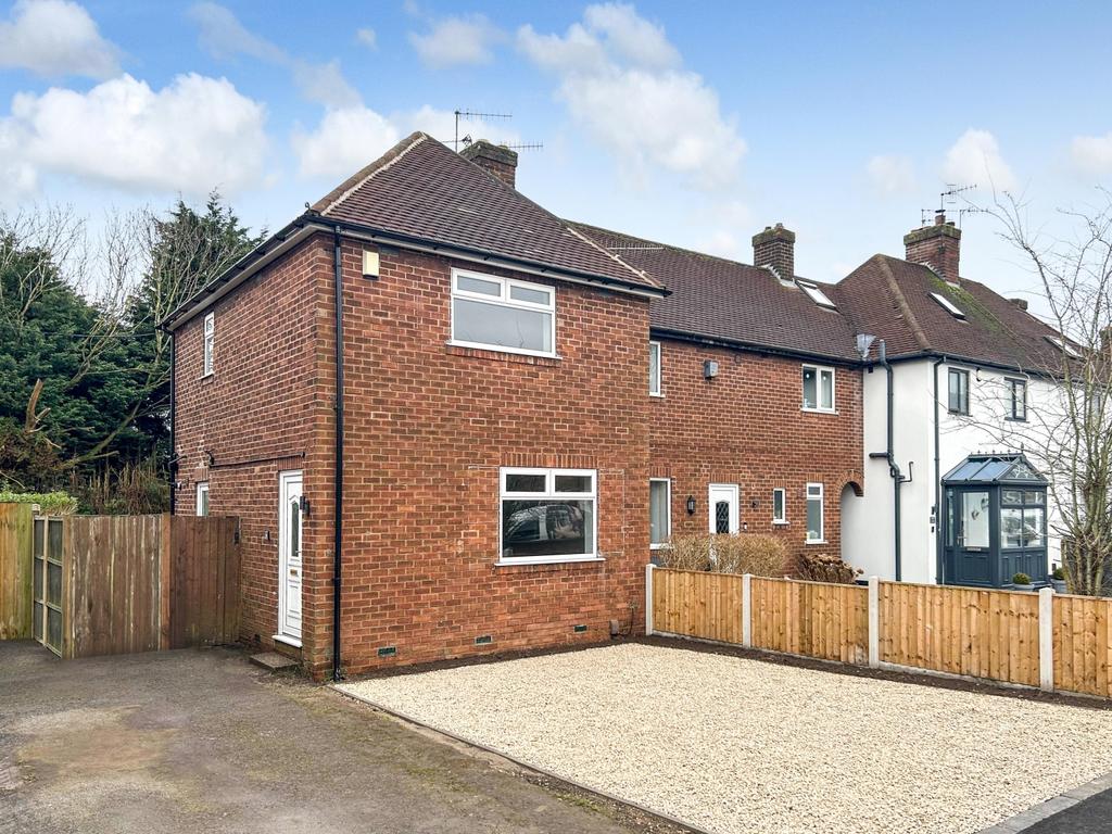 Felstead Road, Nottingham... 2 bed semi-detached house - £210,000