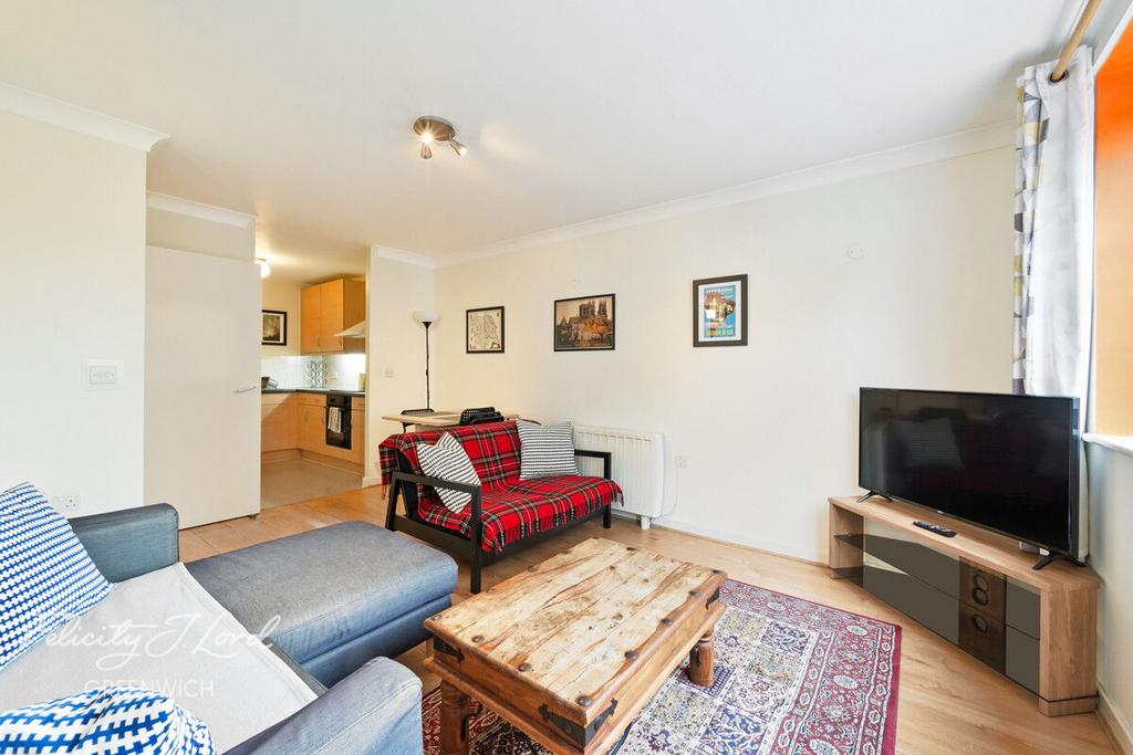 Deals Gateway, London 1 bed flat - £260,000