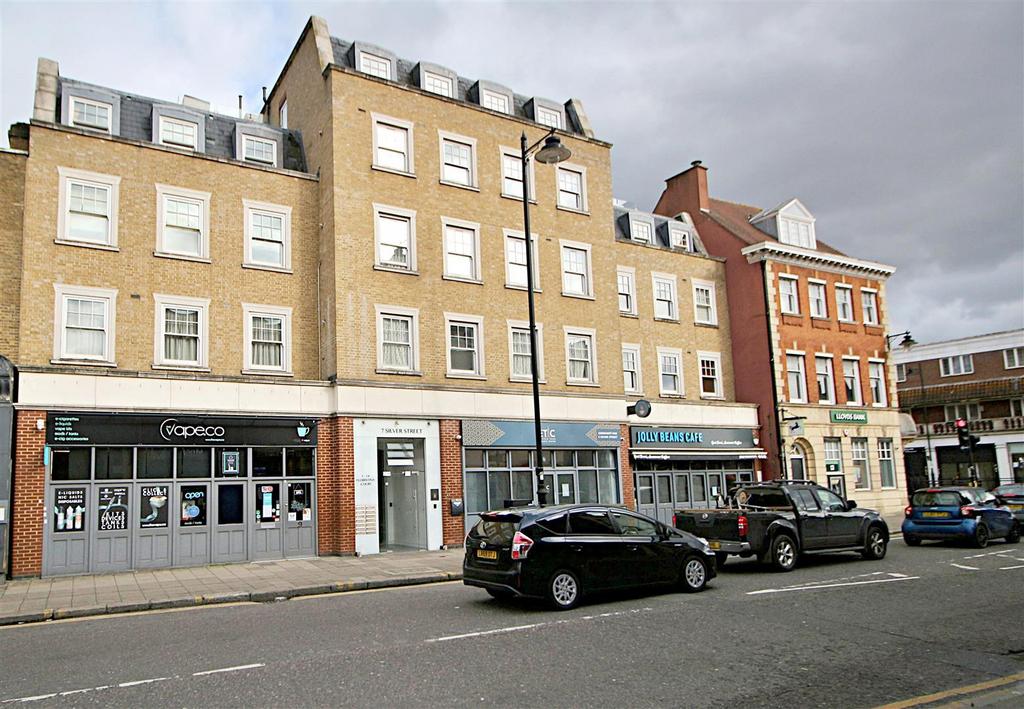 Florentina Court, 7 Silver Street... 1 bed flat - £300,000