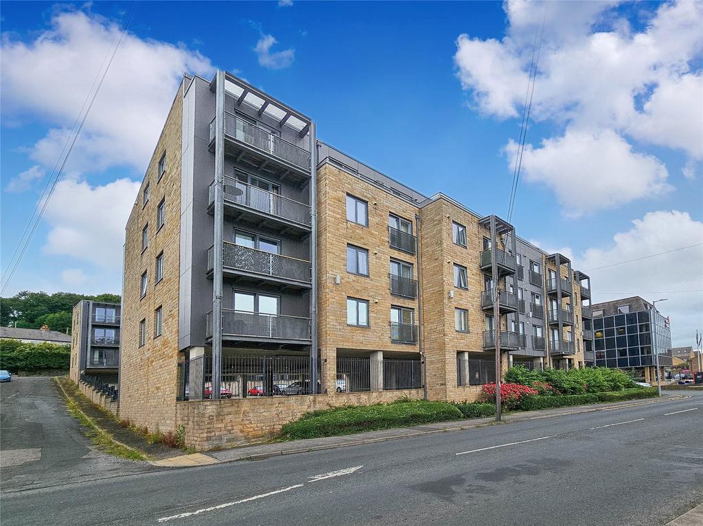 Albert Street, Shipley BD17 2 bed flat for sale - £115,000