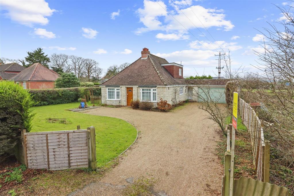 Hackhurst Lane, Lower Dicker, Hailsham 3 bed detached bungalow for sale ...