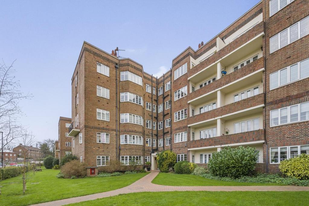 Chiswick Village, Chiswick, London, W4 2 bed flat for sale - £400,000