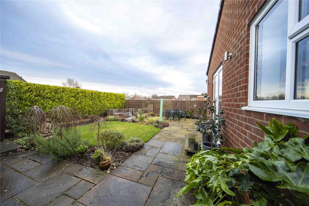 Mayfield, Morpeth, Northumberland, NE61 2 bed bungalow - £285,000