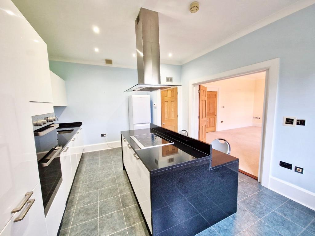 Widmerpool Hall, Keyworth Road... 2 bed apartment - £1,245 pcm (£287 pw)