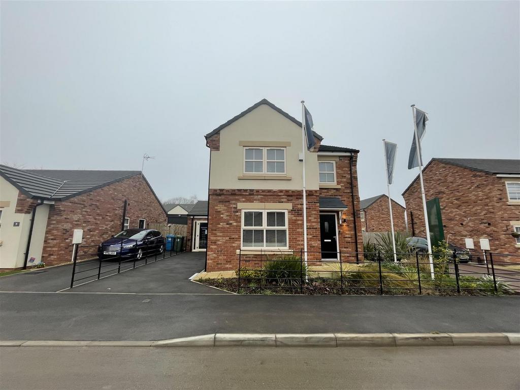 Lampman Way, Costhorpe, Worksop S81 4 bed detached house for sale - £ ...