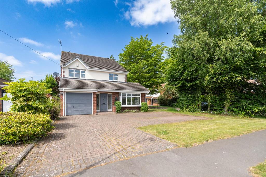 Mill Lane, Dorridge, Solihull 4 bed detached house - £750,000