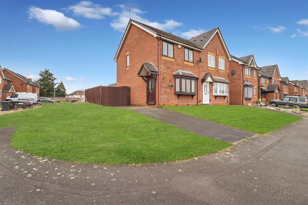 Greendale Gardens, Crewe 3 bed semi-detached house - £155,000