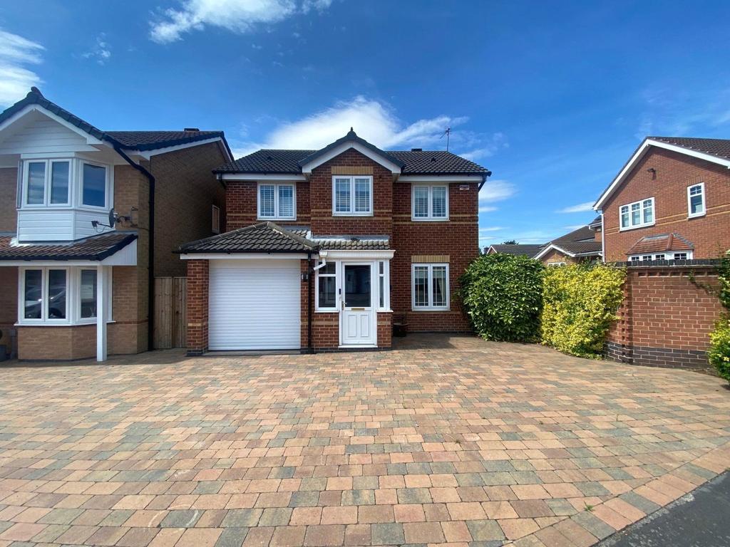Poppyfields Way, Doncaster DN3 4 bed detached house - £290,000