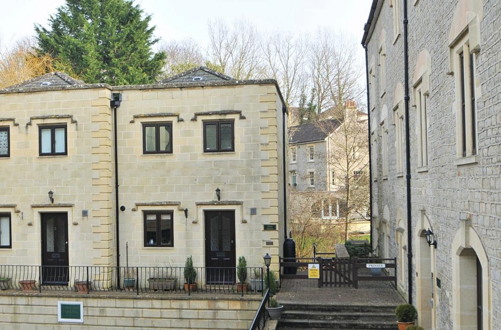 Dapps Hill, Bristol BS31 3 bed end of terrace house for sale - £342,000