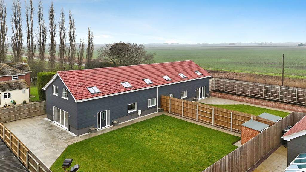 Cock Bank, Turves, PE7 5 bed barn conversion for sale - £425,000