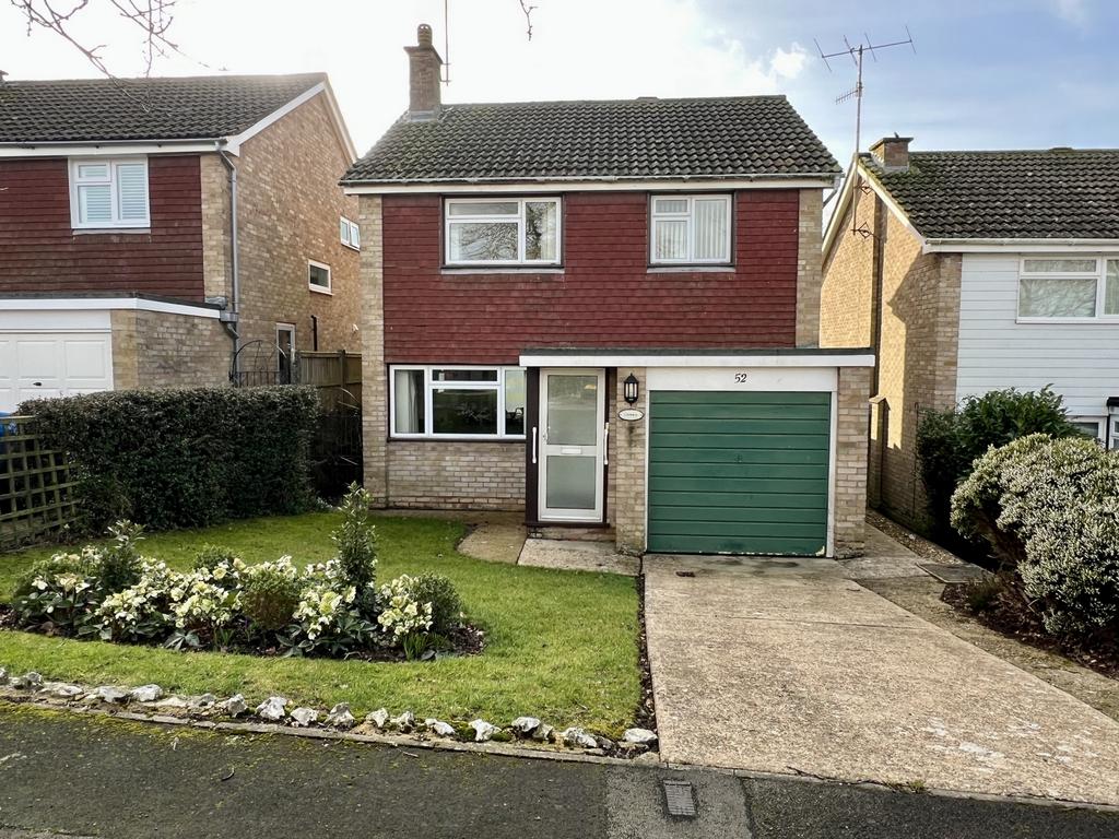 Priory Way, Haywards Heath, RH16 3 bed house for sale - £450,000