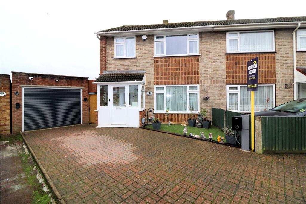 Peartree Close, Erith, DA8 3 bed semi-detached house for sale - £450,000
