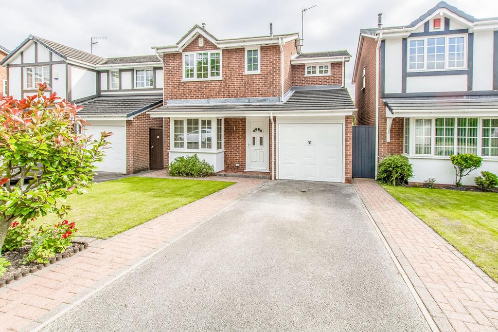 Foxhollies Grove, Nottingham NG5 3 bed detached house - £300,000