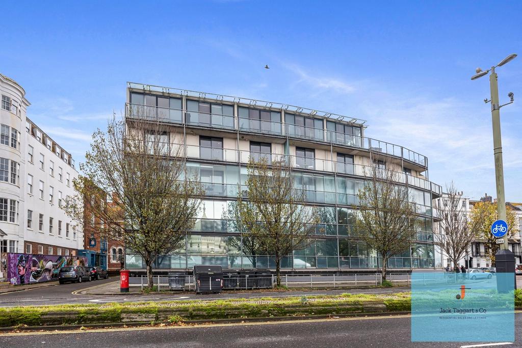 Princes Street, Brighton, BN2 2 bed apartment for sale - £400,000